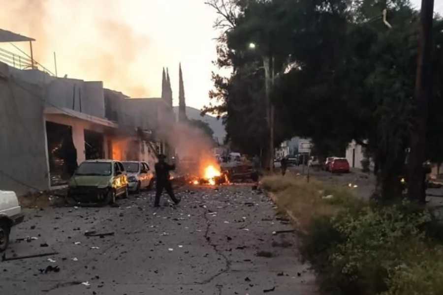 Estalla coche bomba afuera de edificio de la policía de Acámbaro, en Guanajuato - Dominio Público