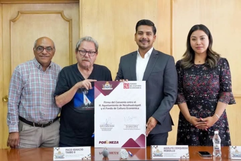 Firma Adolfo Cerqueda convenio con Paco Ignacio Taibo II, titular del ...